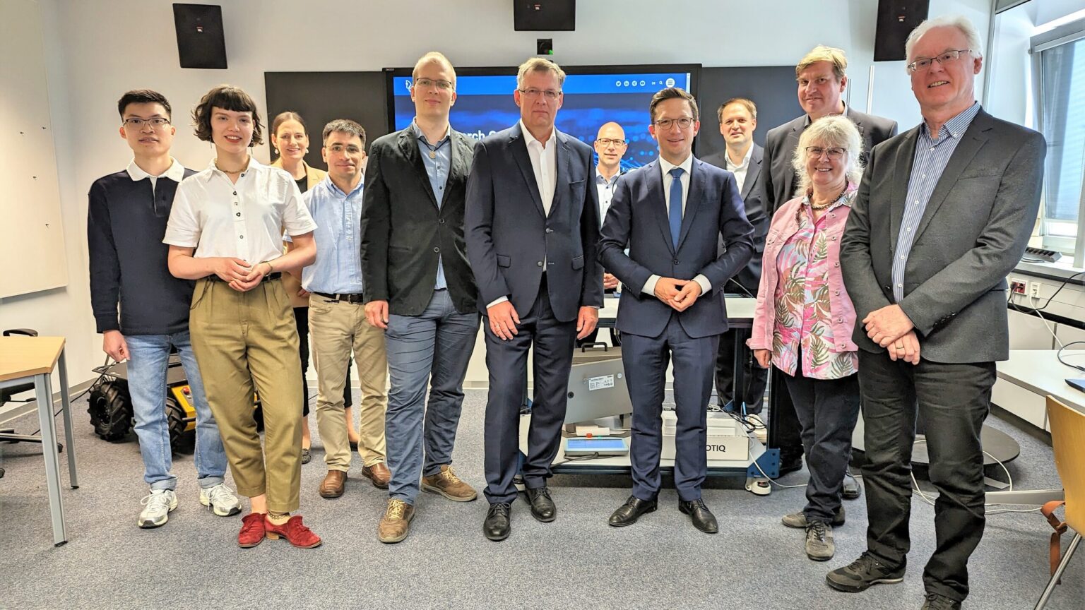 Inaugural visit of the Minister of Science at L3S - L3S Research Center